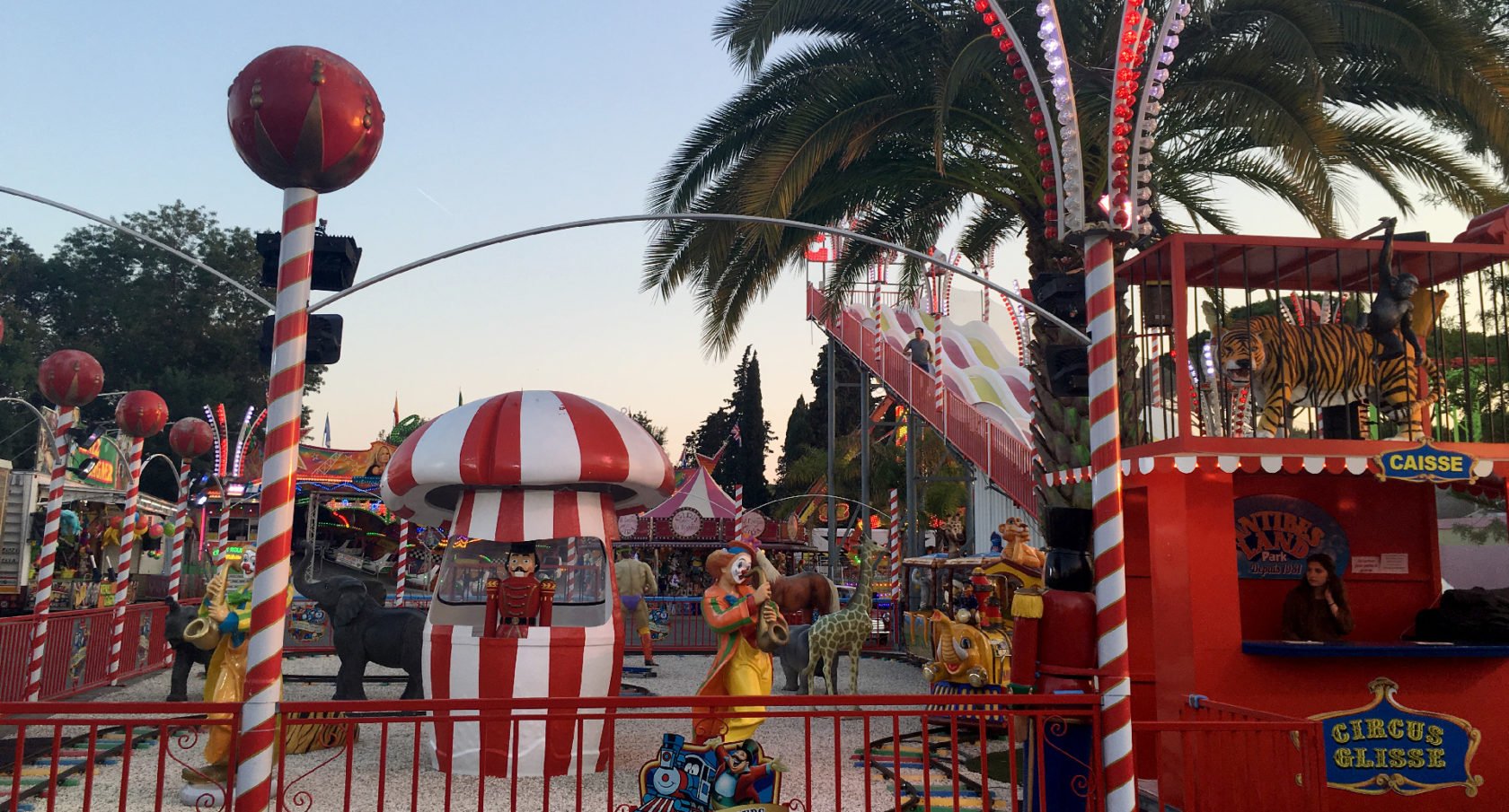Parc d'attractions - AntibesLand I Safari Train I Antibes